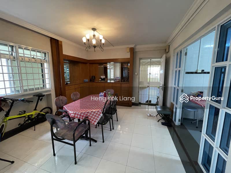 HDB Flat For Sale, in Pasir Ris | PropertyGuru Singapore